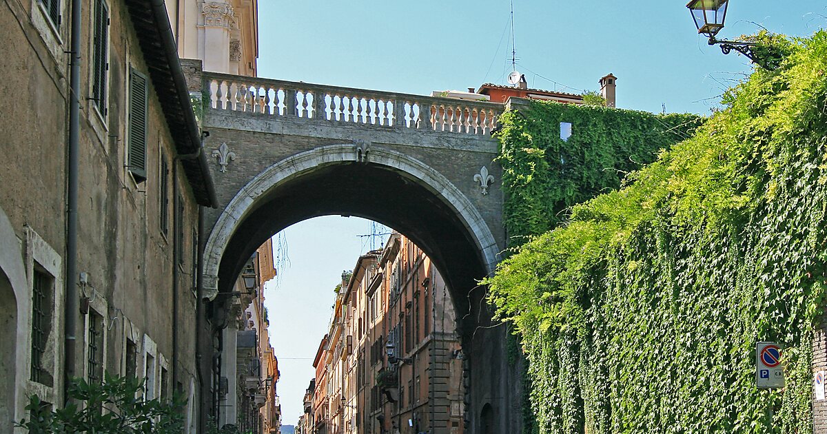 Via Giulia - Rome, Italie | Tripomatic