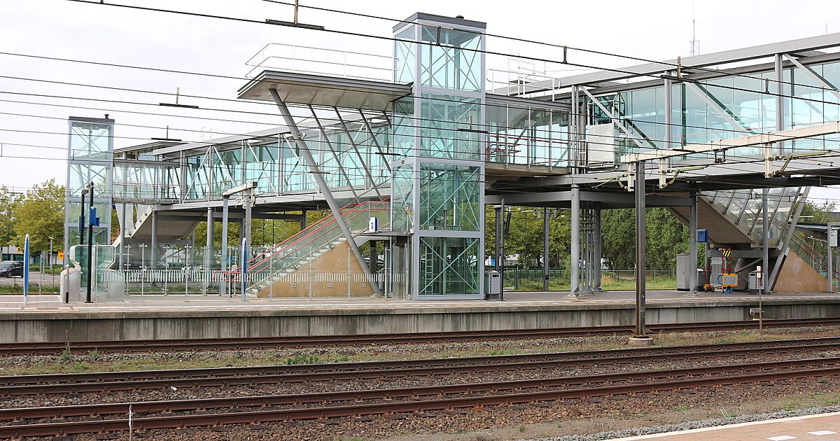 Boxtel railway station in Boxtel, Nederland | Tripomatic