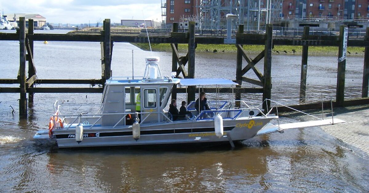 Renfrew Ferry in Glasgow, UK | Tripomatic