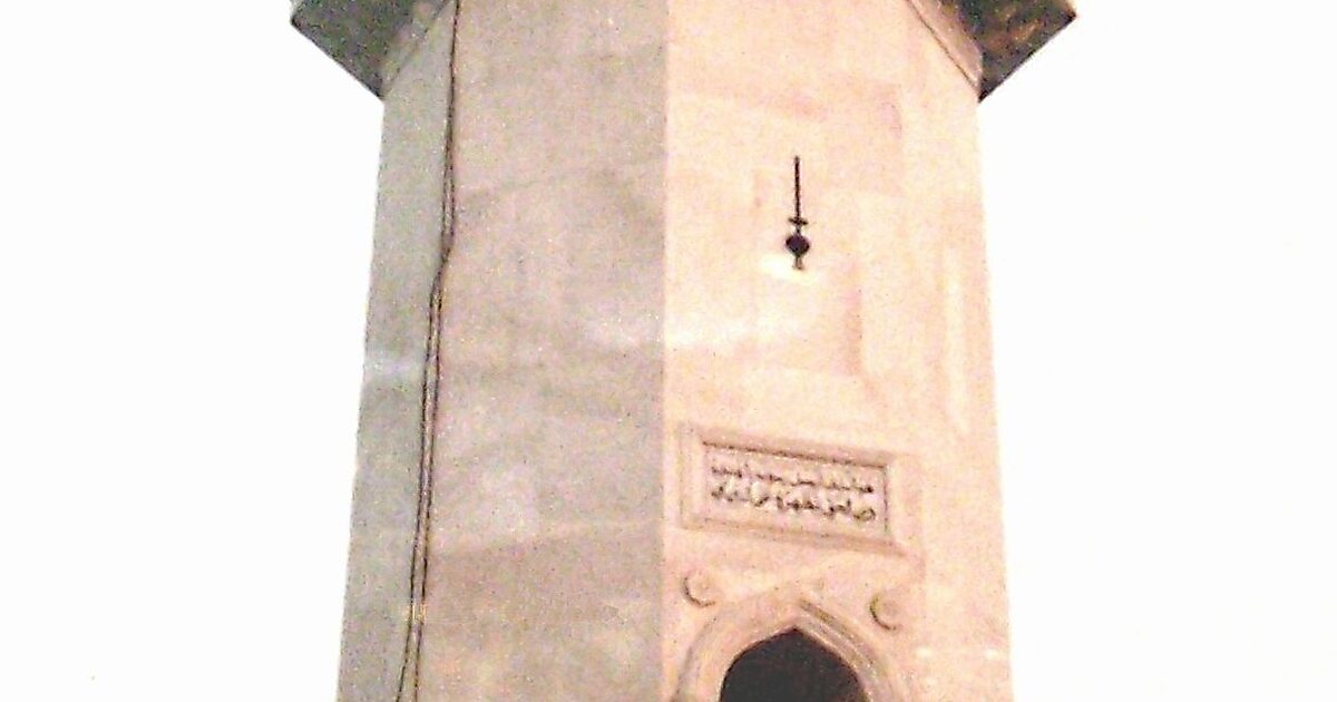 White Minaret in Qadian, India | Tripomatic