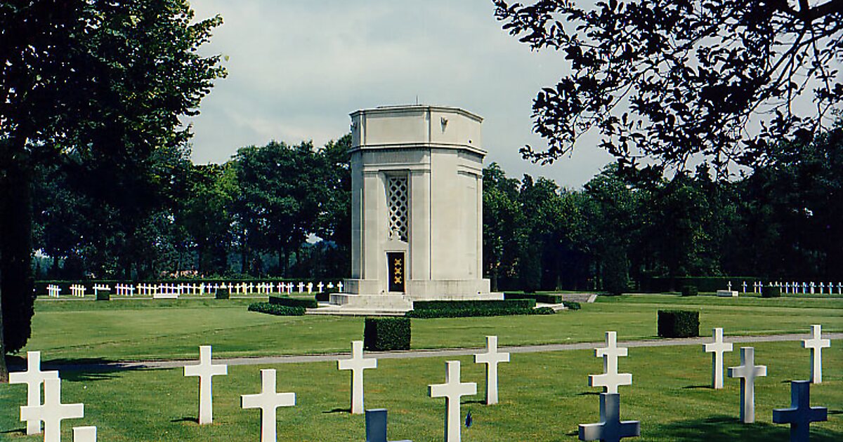 Flanders Field American Cemetery in Waregem | Tripomatic