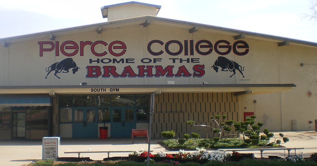 Pierce College in Los Angeles, United States | Tripomatic