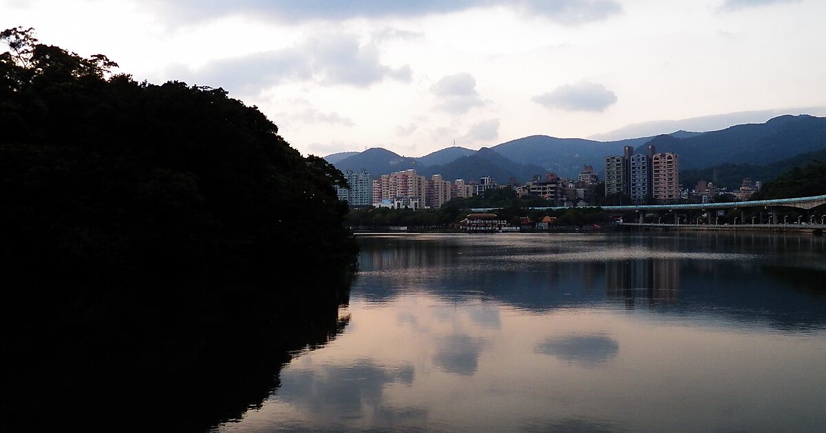 Dahu Park in Neihu District, Taipei, Taiwan | Tripomatic