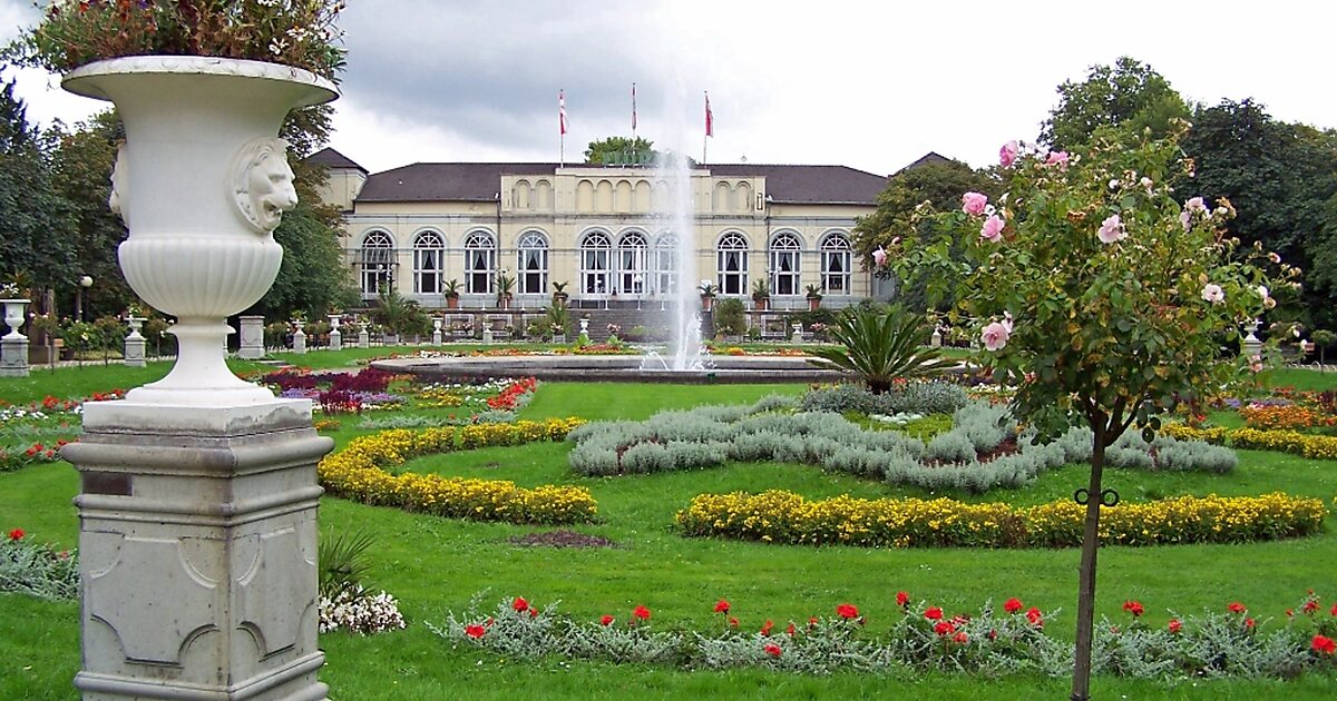 Flora and Botanical Garden in Riehl, Cologne, Deutschland | Tripomatic