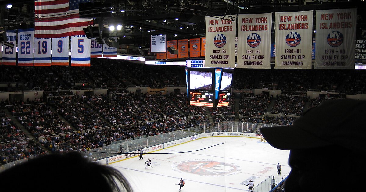 Nassau Veterans Memorial Coliseum in East Garden City, New York ...