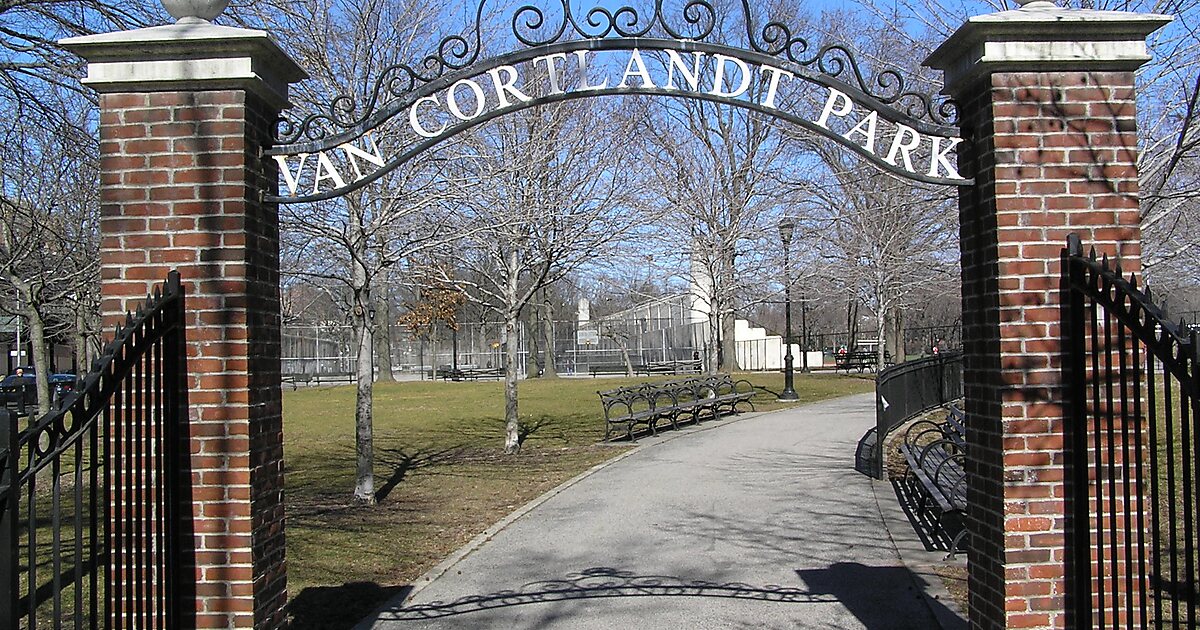 Van Cortlandt Park Golf Club House in The Bronx, New York City, United ...