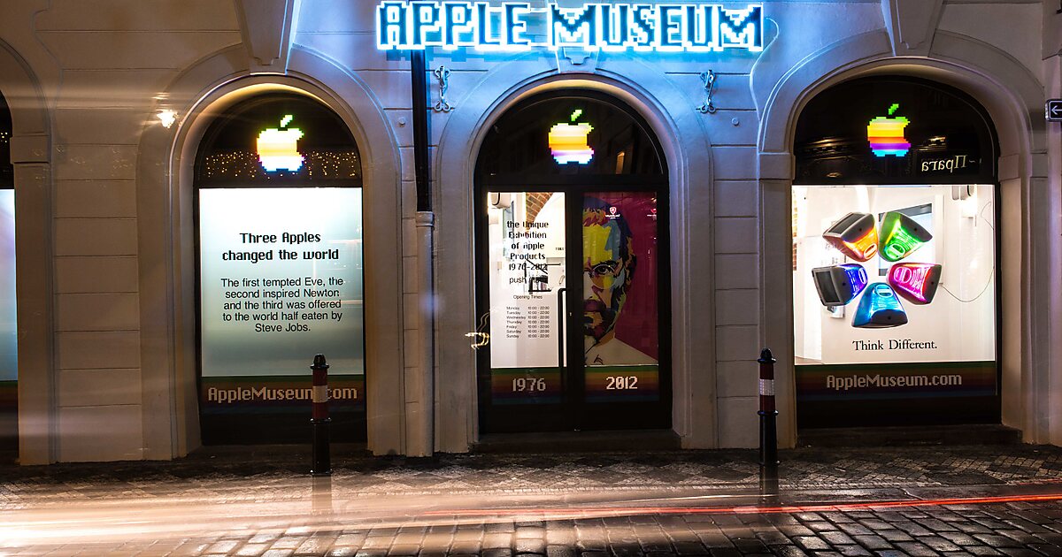 Apple Museum in Old Town, Prague, Czechia | Tripomatic