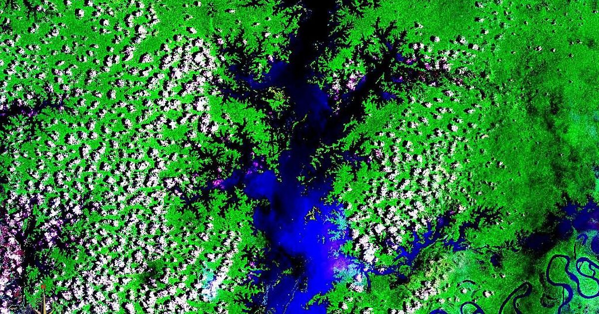 Lake Murray in New Guinea, Papua New Guinea | Tripomatic