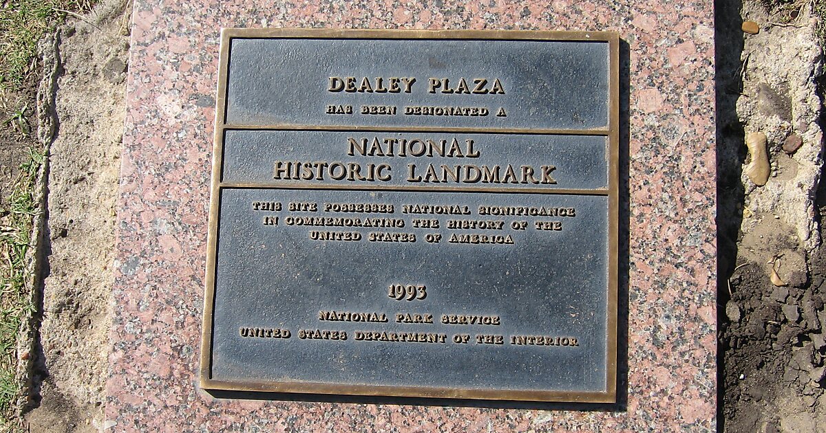 Dealy Plaza in Downtown, Dallas | Tripomatic