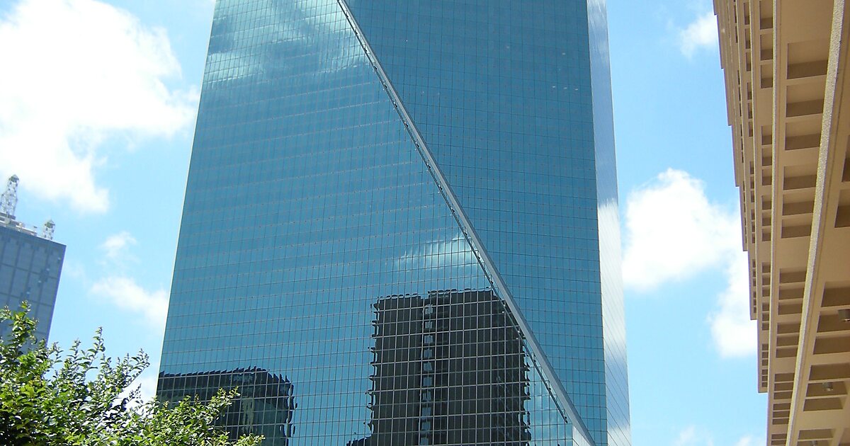 Fountain Place in Downtown, Dallas | Tripomatic