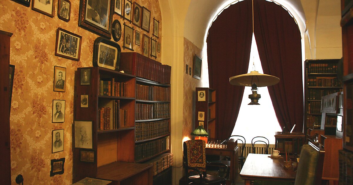 Dmitry Mendeleev Museum in Saint Petersburg | Tripomatic