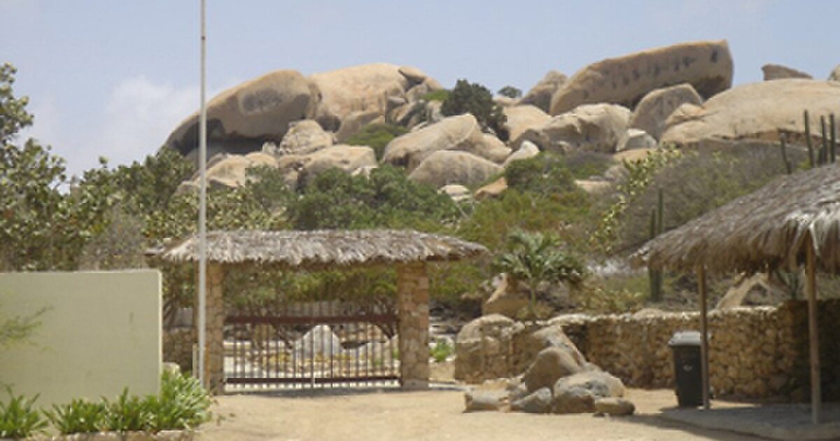 Ayo Rock Formation in Santa Cruz, Aruba | Tripomatic