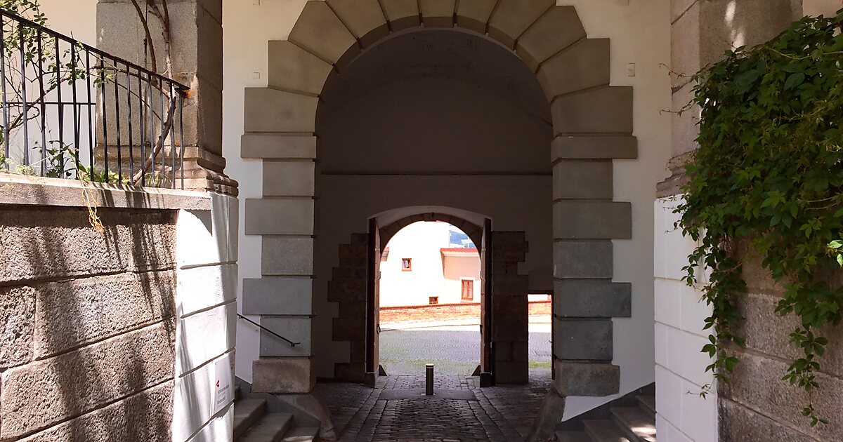 Linz Castle in Linz, Austria | Tripomatic