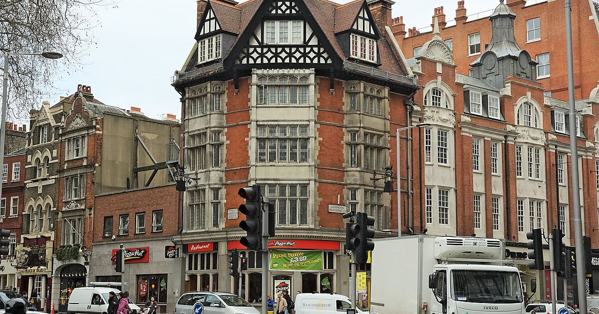 Kensington Street in Kensington, UK | Tripomatic