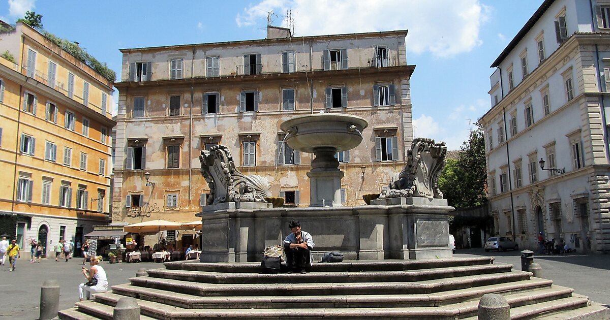 Santa Maria in Trastevere Square in Trastevere, Rome, Italy | Tripomatic