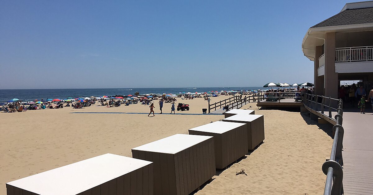 Spring Lake Beach in Monmouth County, New Jersey | Tripomatic