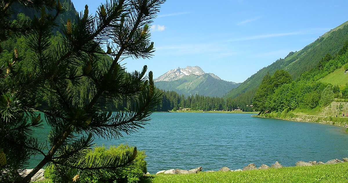 Montriond Lake in Montriond, France | Tripomatic