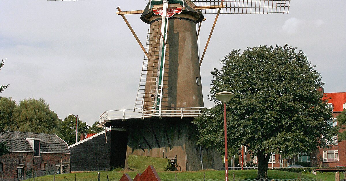 De Korenaer Windmill in The Hague, Netherlands | Tripomatic