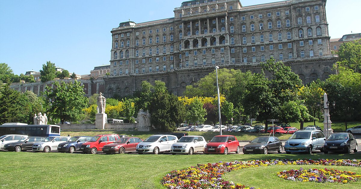 National Széchényi Library in Budapest, Deutschland | Tripomatic