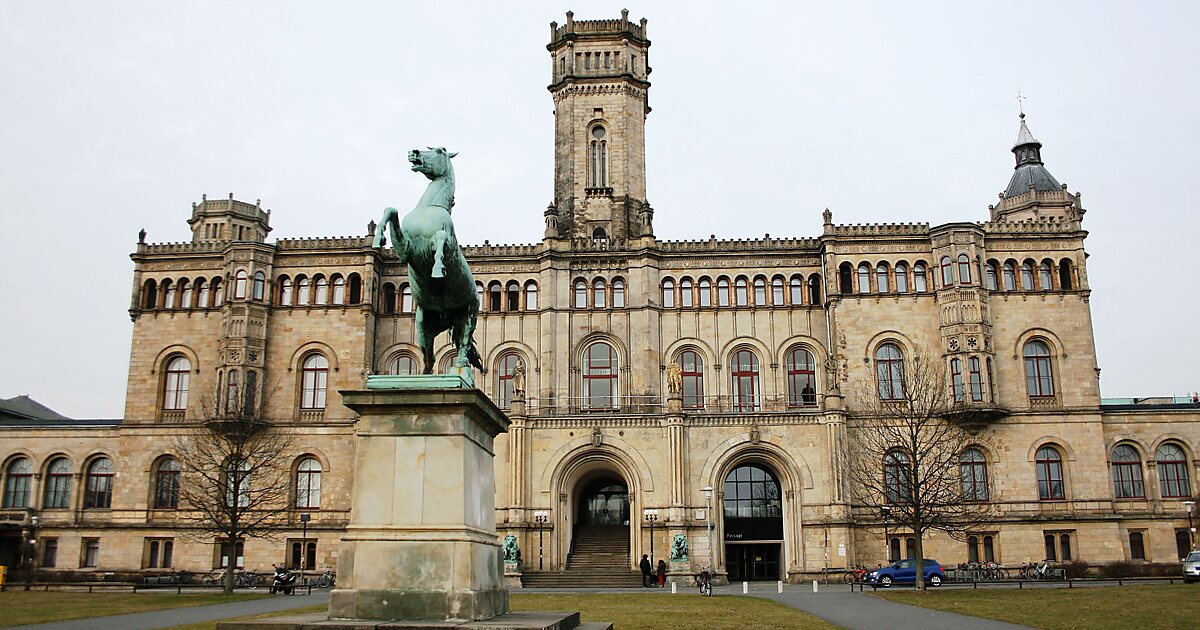 Welfen Castle in Nordstadt, Hanover, Deutschland | Tripomatic