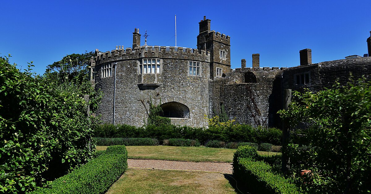 Walmer Castle in Walmer, UK | Tripomatic