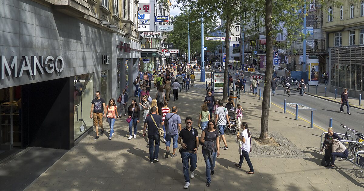 Mariahilfer Street in Vienna, Austria | Tripomatic