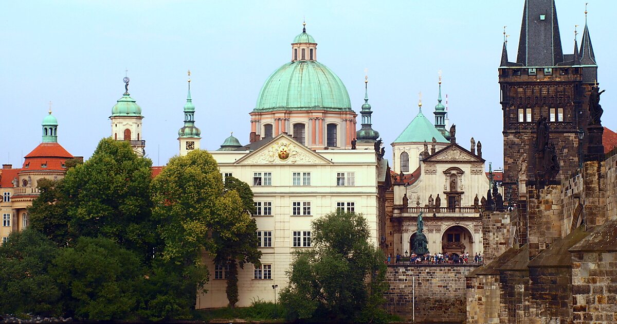 Kerk van St. Franciscus van Assisi in Oude Stad, Praag, Tsjechië ...