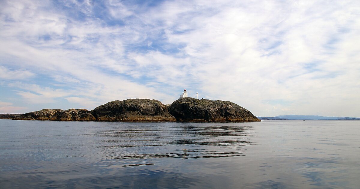 Marstein Lighthouse in Vestlandet, Norway | Tripomatic