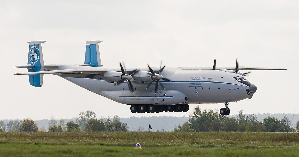 Antonov An-22 in Speyer, Deutschland | Sygic Travel
