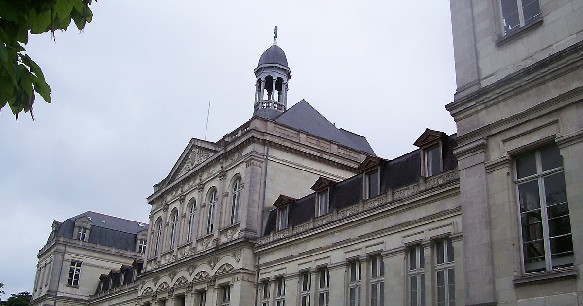 Palais universitaire d'Angers - Angers, France | Tripomatic