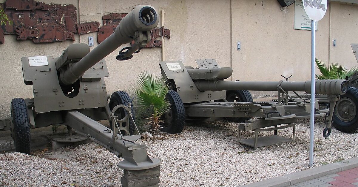 122 mm howitzer 2A18 in Chapayevsk, Russia | Sygic Travel