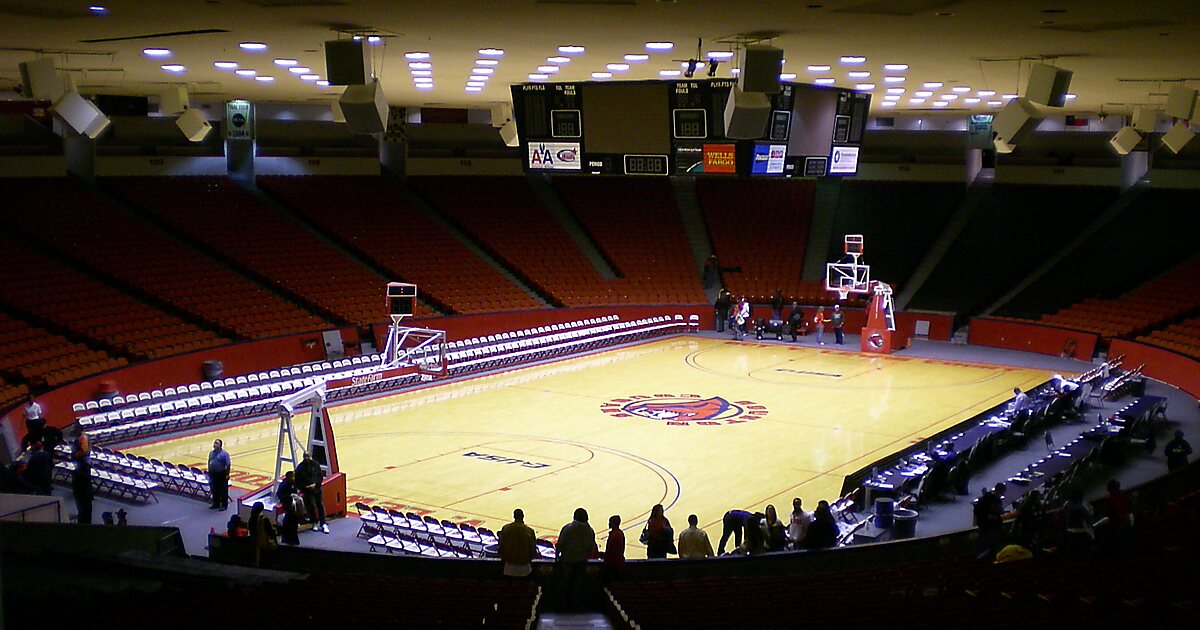 Fertitta Center in Houston | Tripomatic