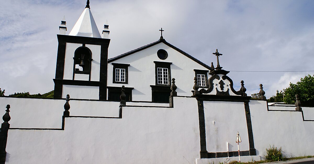 Igreja de Santa Ana em Capelo, Portugal | Tripomatic