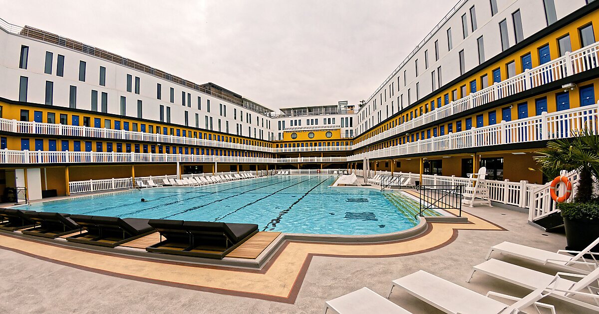 Piscine Molitor in 16th arrondissement of Paris, France | Tripomatic