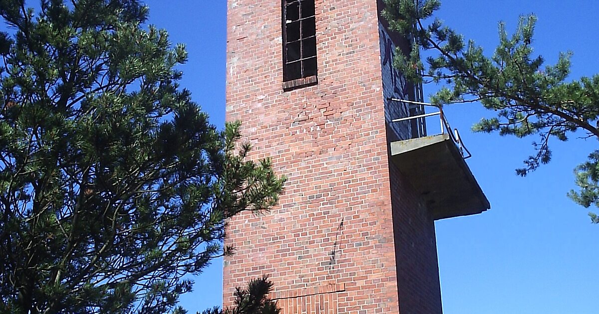 Stilo Lighthouse in Pomeranian Voivodeship, Polska | Tripomatic