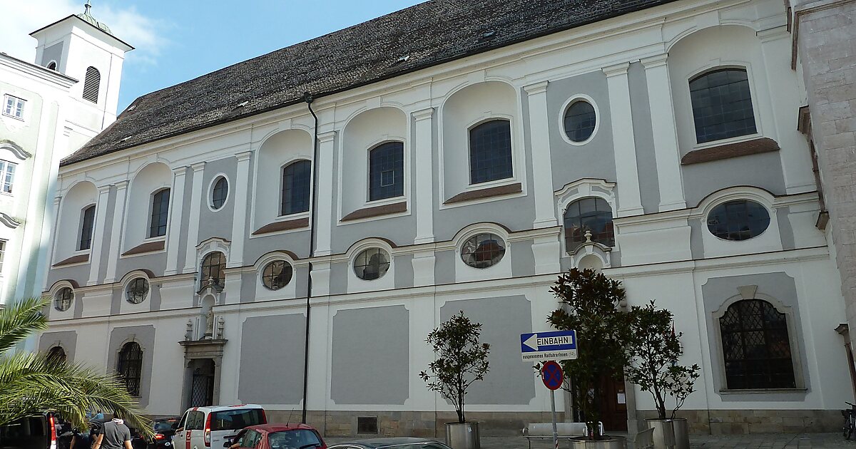 Minoritenkirche in Linz, Österreich | Tripomatic