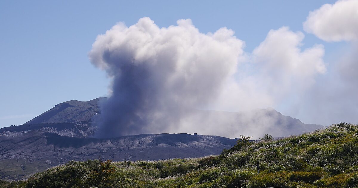 Mount Aso in Aso, Kumamoto, Japan | Tripomatic