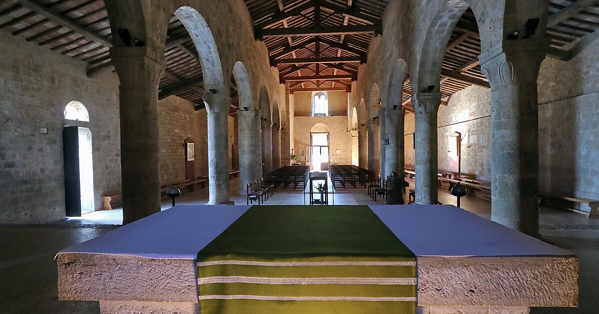 Santa Maria Assunta in Cellole in San Gimignano, Italy | Tripomatic