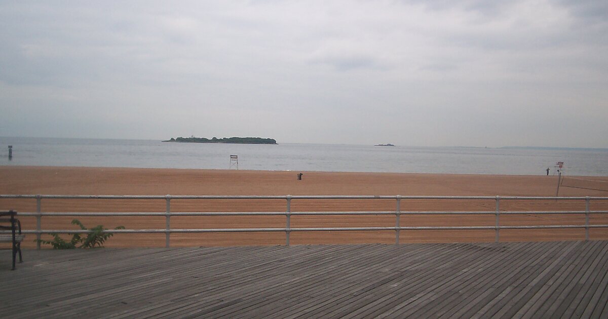 FDR boardwalk and beach in Staten Island, New York City, United States ...