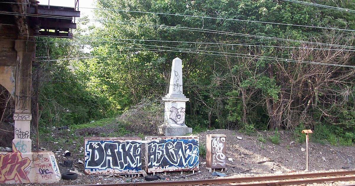 Newkirk Monument in Philadelphia, United States | Tripomatic