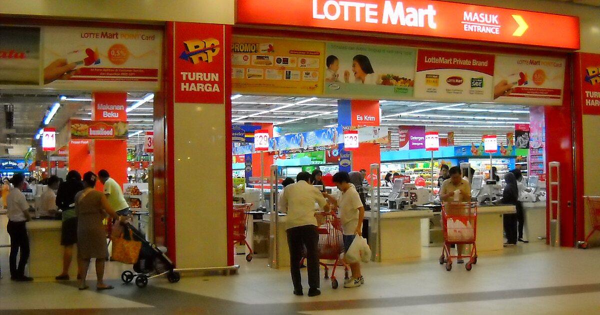 Lotte Mart in South Tangerang, Indonesia | Tripomatic