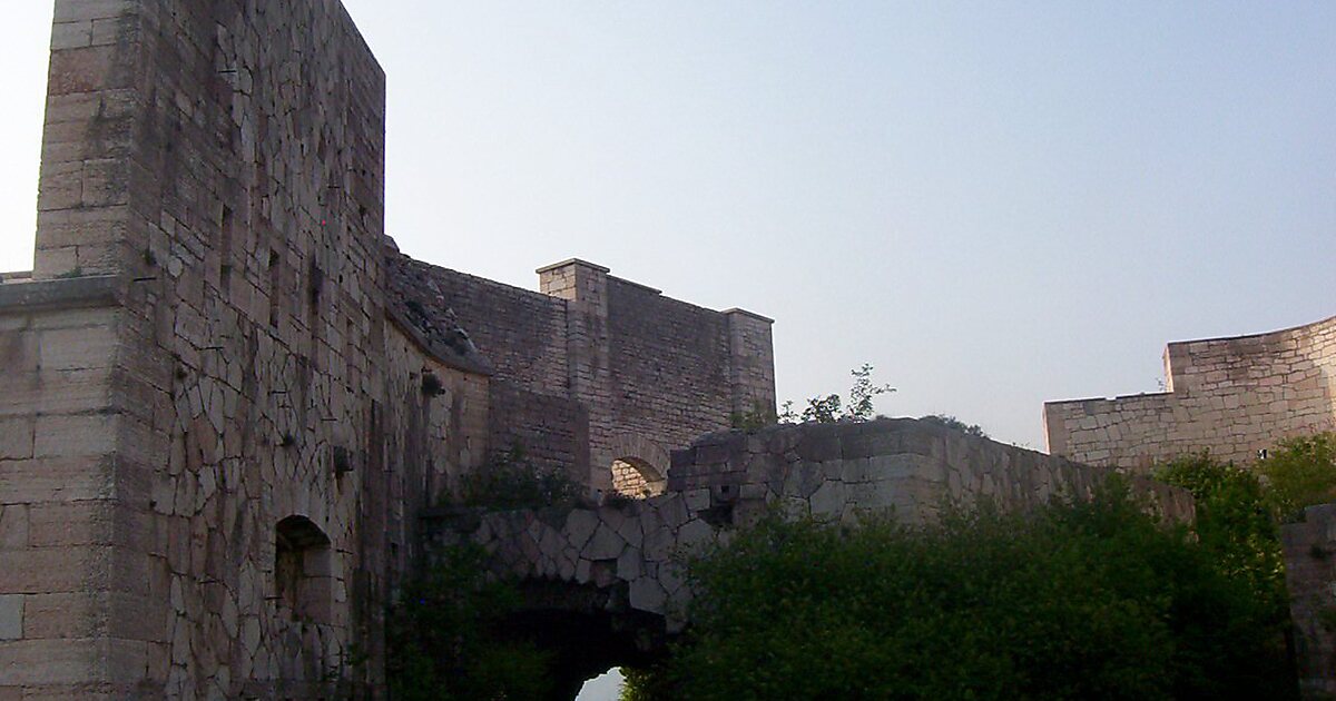Forte Monte in Sant'Ambrogio di Valpolicella, Italien | Tripomatic