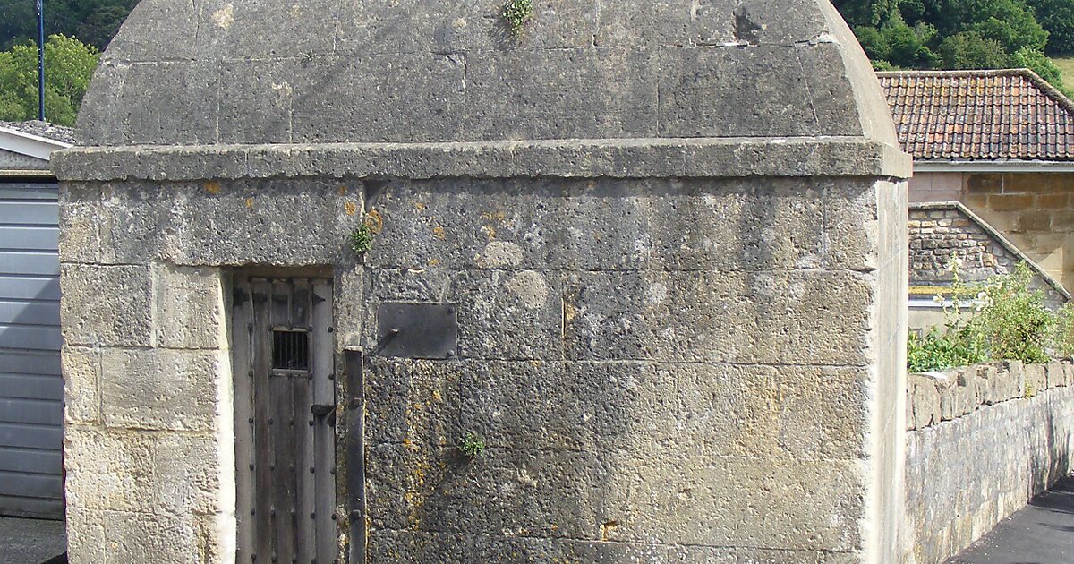 Village lock-up in Wheatley, UK | Tripomatic