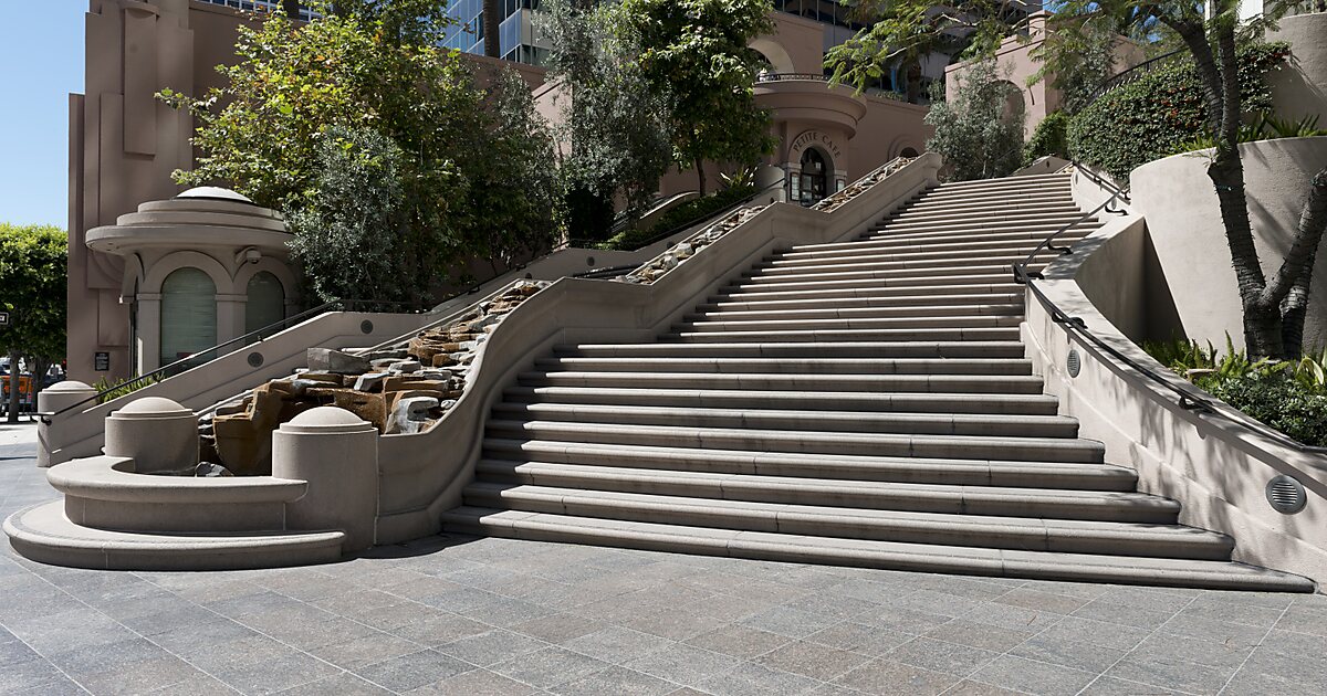 Bunker Hill Steps in Downtown Los Angeles | Tripomatic