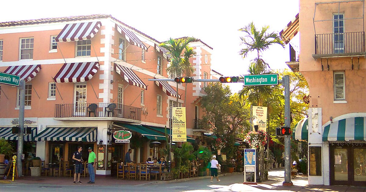 Española Way in Miami Beach, Florida, United States | Tripomatic