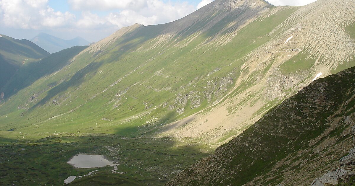 Titov Vrv en Bozovce, Macedonia del Norte | Tripomatic