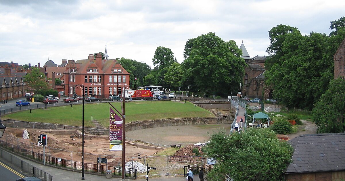 Bridestones Burial Chamber in Congleton, UK | Tripomatic