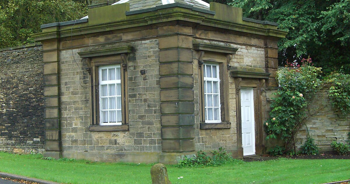 Oakes Park in Sheffield, UK | Tripomatic