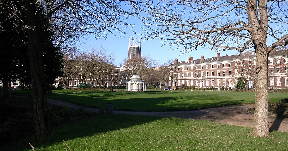 Abercromby Square in Liverpool, UK | Tripomatic