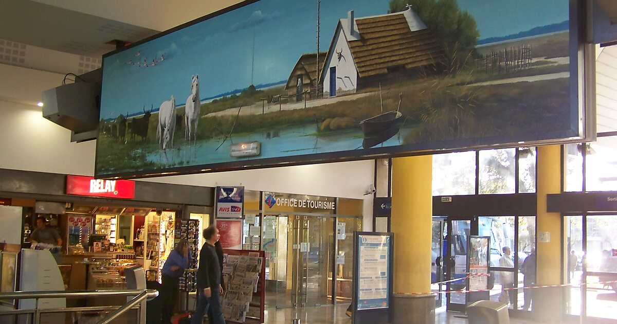 Arles station in Arles, France | Tripomatic